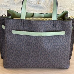 Michael Kors | Bags | Michael Kors Emilia Signature Satchelwallet Set ...